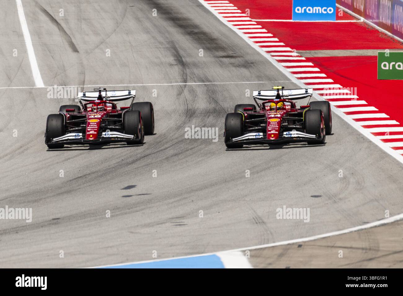 44 HAMILTON Lewis (gbr), Scuderia Ferrari SF-25, 16 LECLERC Charles (mco), Scuderia Ferrari SF ...
