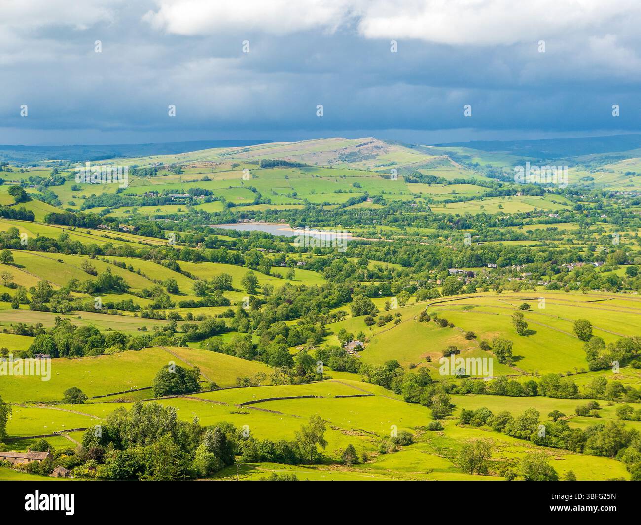 View from Combs Moss across the Combs valley in the Derbyshire Peak ...