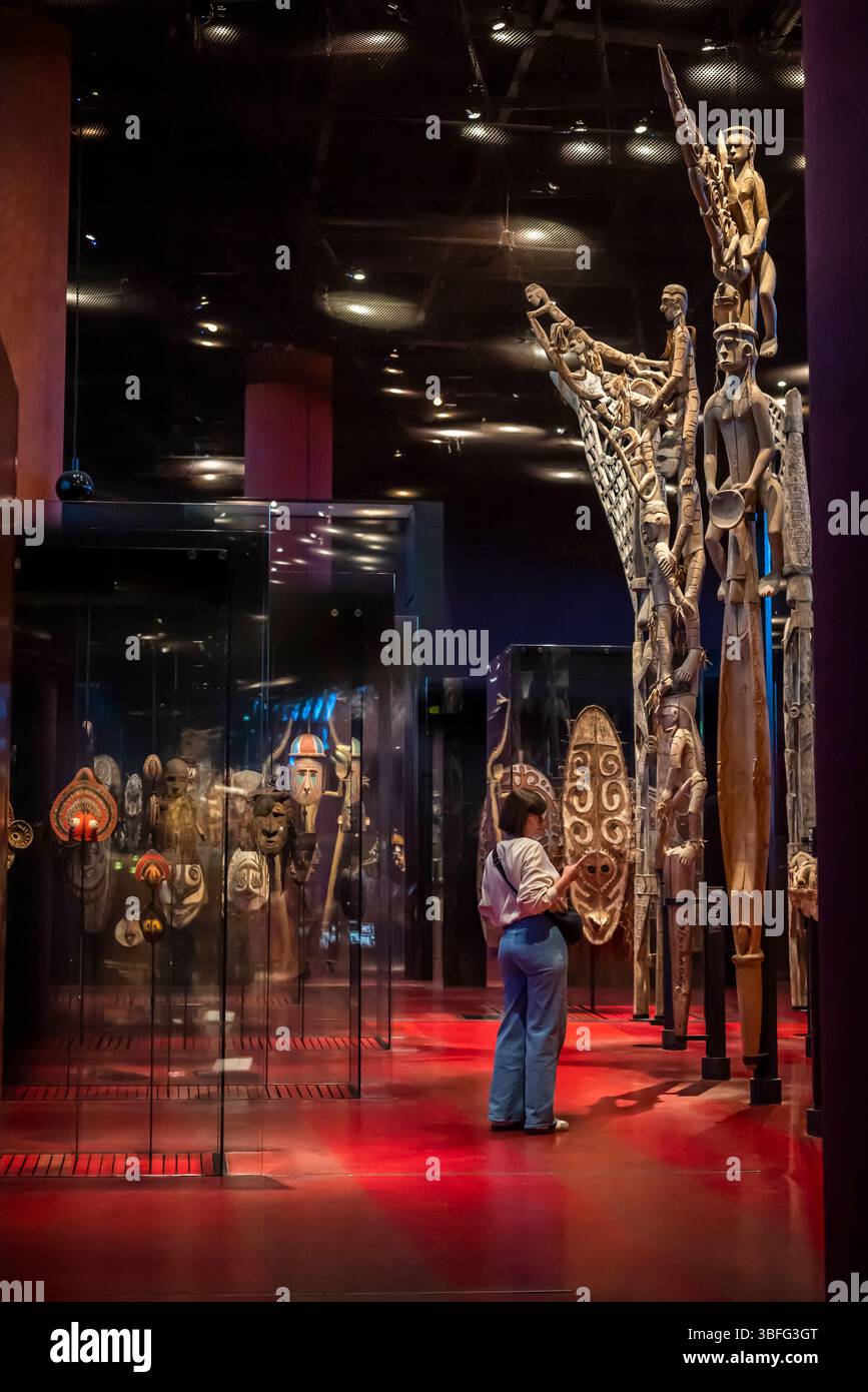 Musée du quai Branly - Jacques Chirac, a museum designed by Jean Nouvel ...