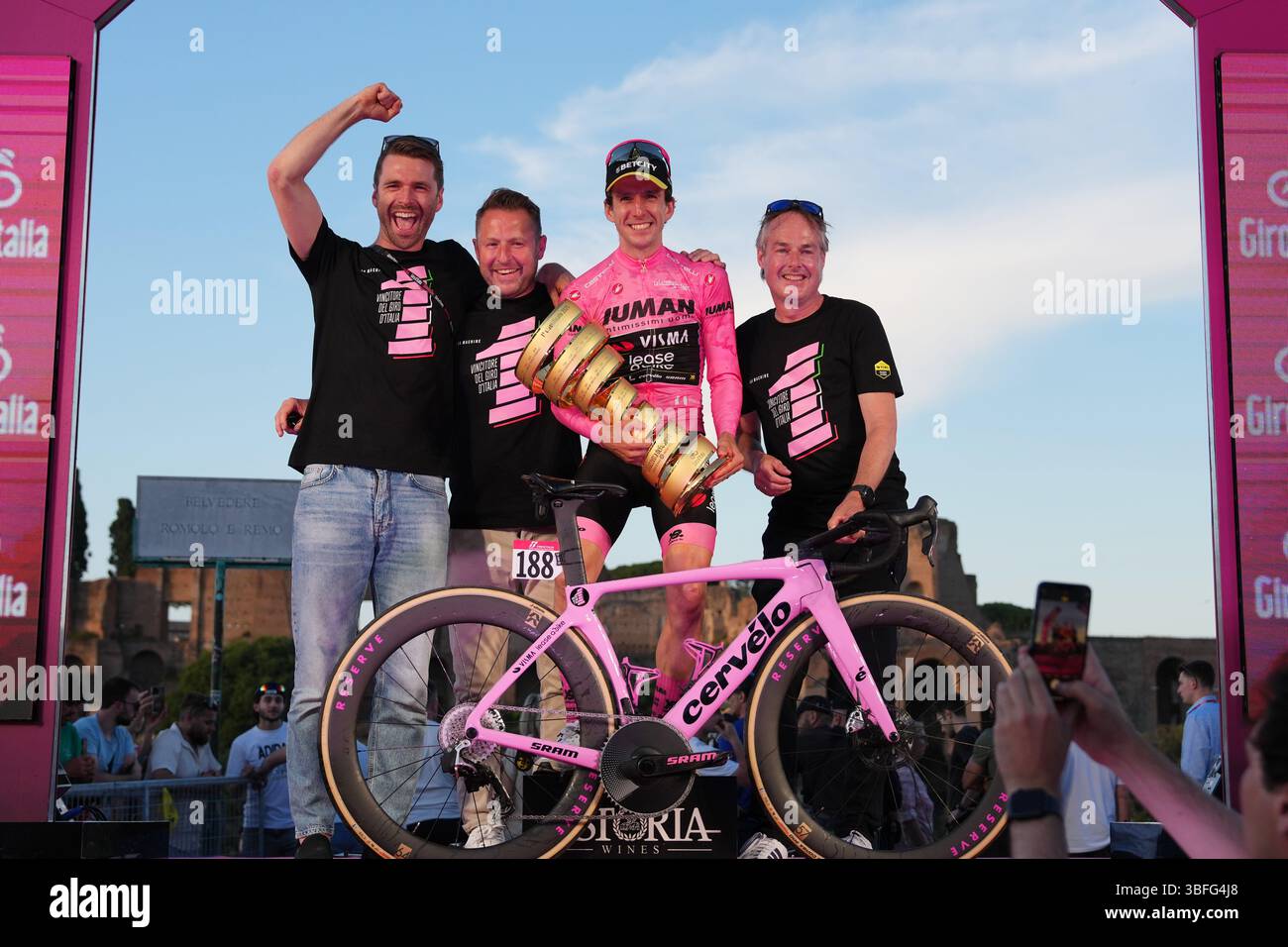Roma, Italy. 01st June, 2025. Britain's Simon Philip Yates on the ...