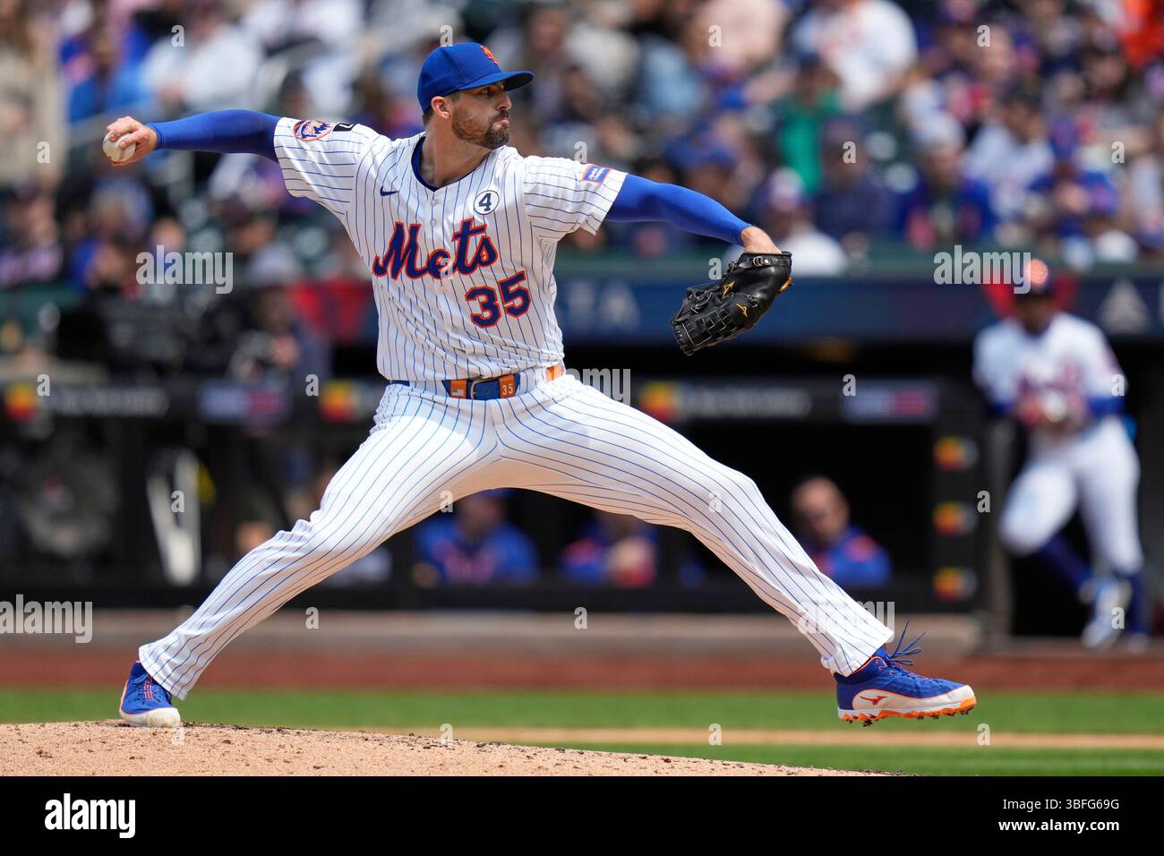 New York Mets pitcher Clay Holmes throws during the third inning of a ...