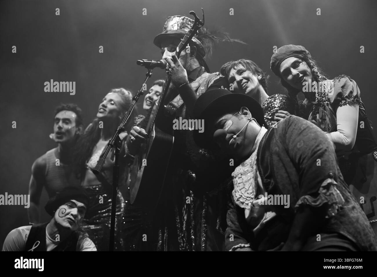 O teatro magico hi-res stock photography and images - Alamy