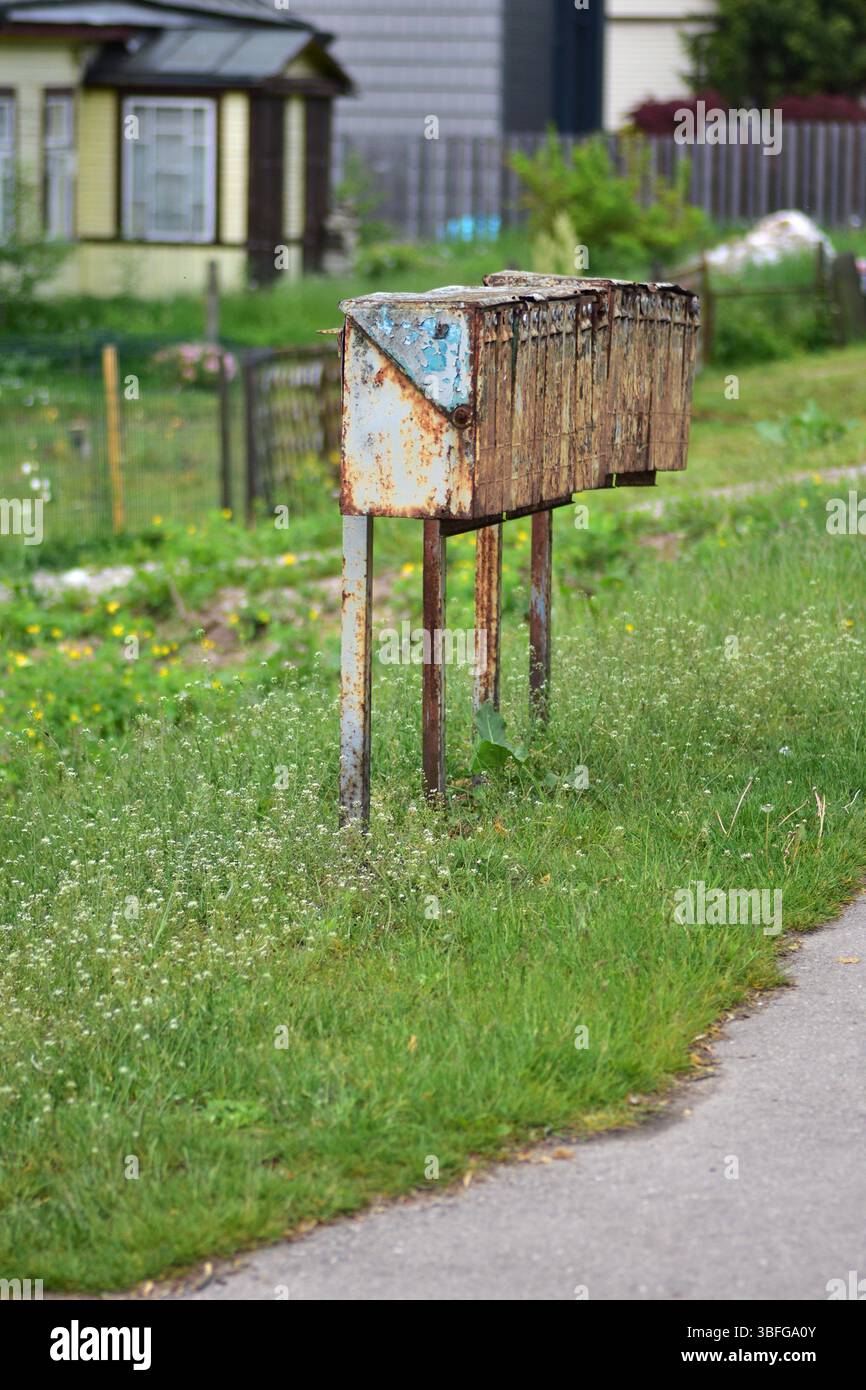 Old mailboxes hi-res stock photography and images - Alamy