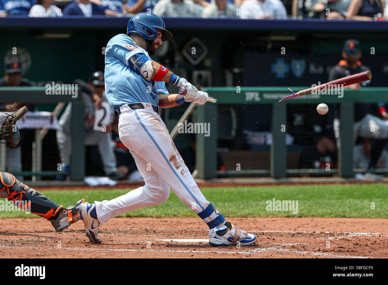 June 01, 2025: Kansas City Royals right fielder John Rave (26) breaks ...