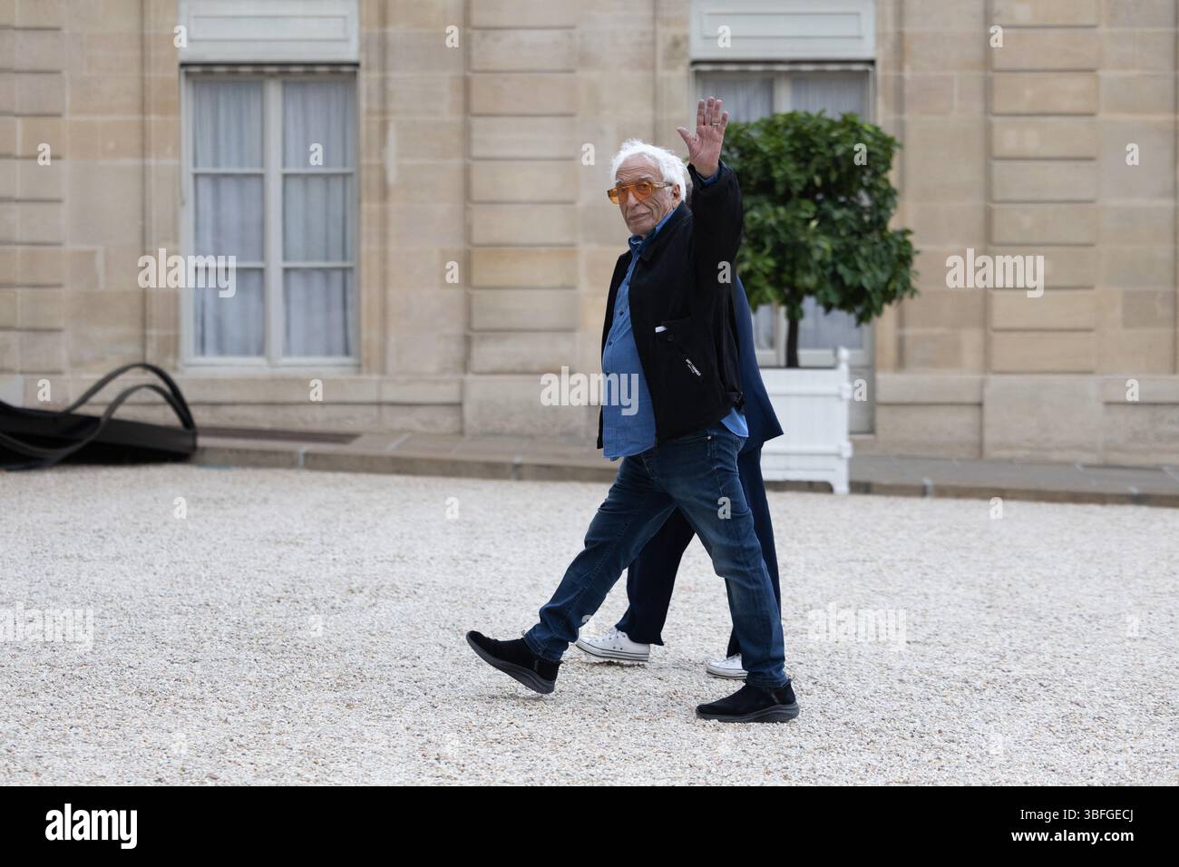 French actor Gerard Darmon arrives at the Elysee presidential palace ...