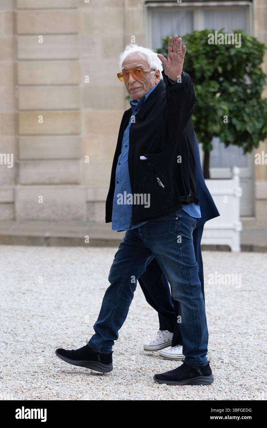 French actor Gerard Darmon arrives at the Elysee presidential palace ...