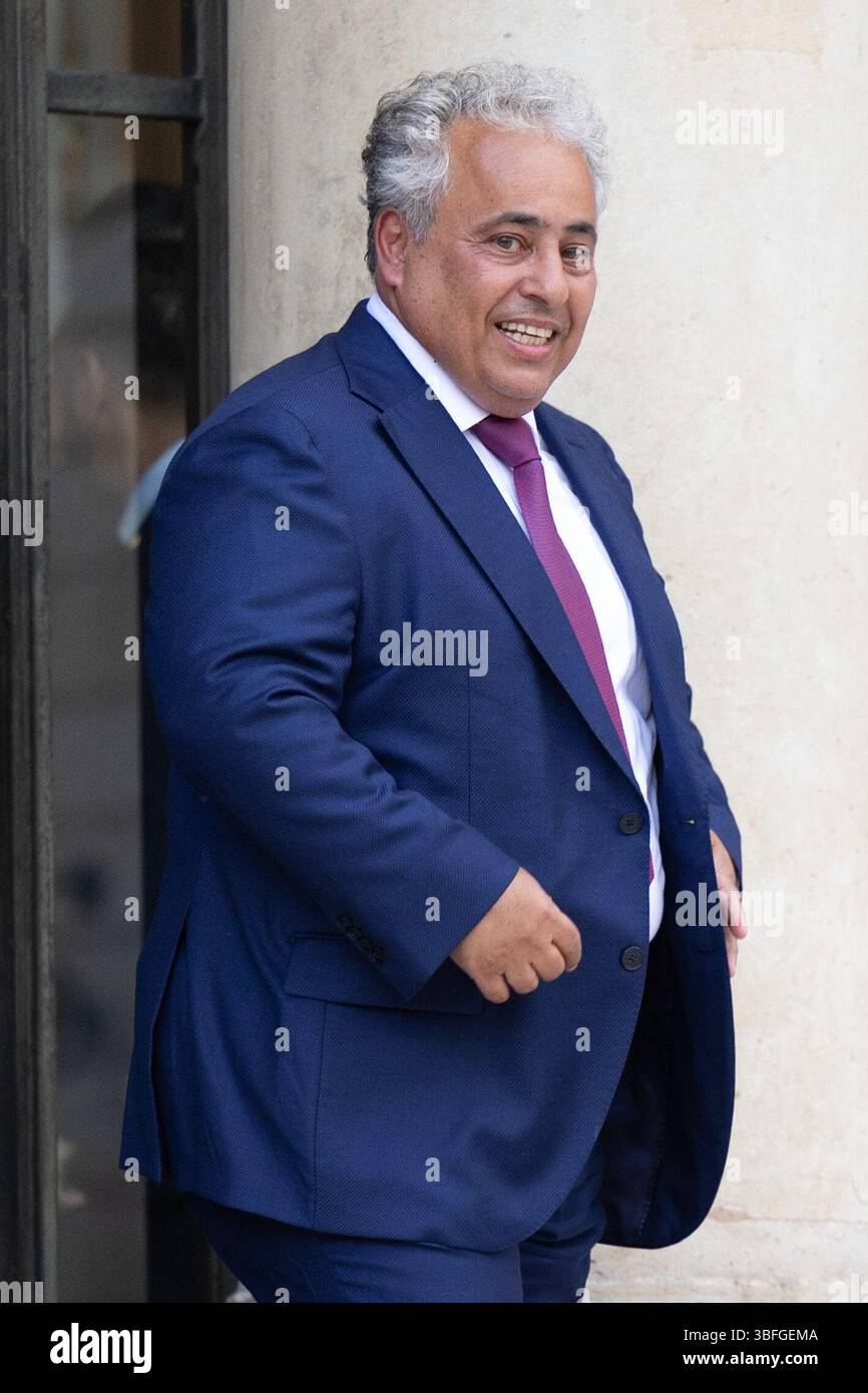 Qatar's Ambassador to France Sheikh Ali Bin Jassim Al-Thani leaves ...