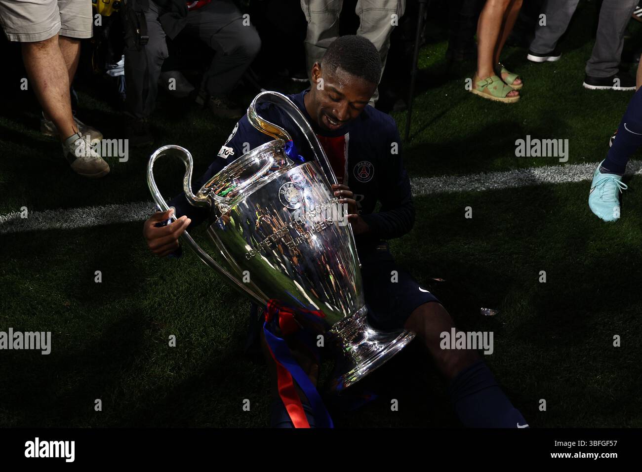 Ousmane dembele psg hi-res stock photography and images - Alamy