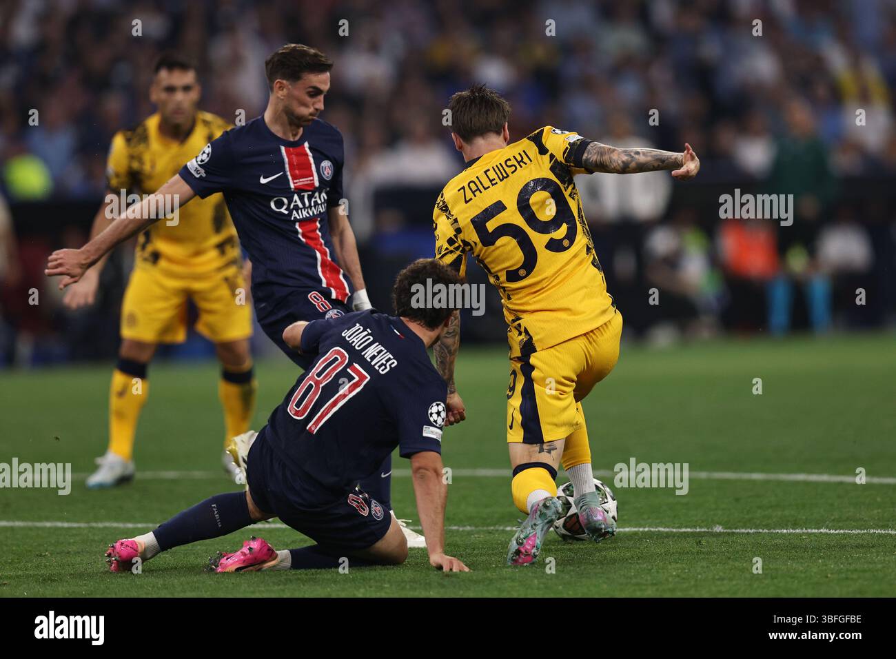 Fabian ruiz final inter psg hi-res stock photography and images - Alamy