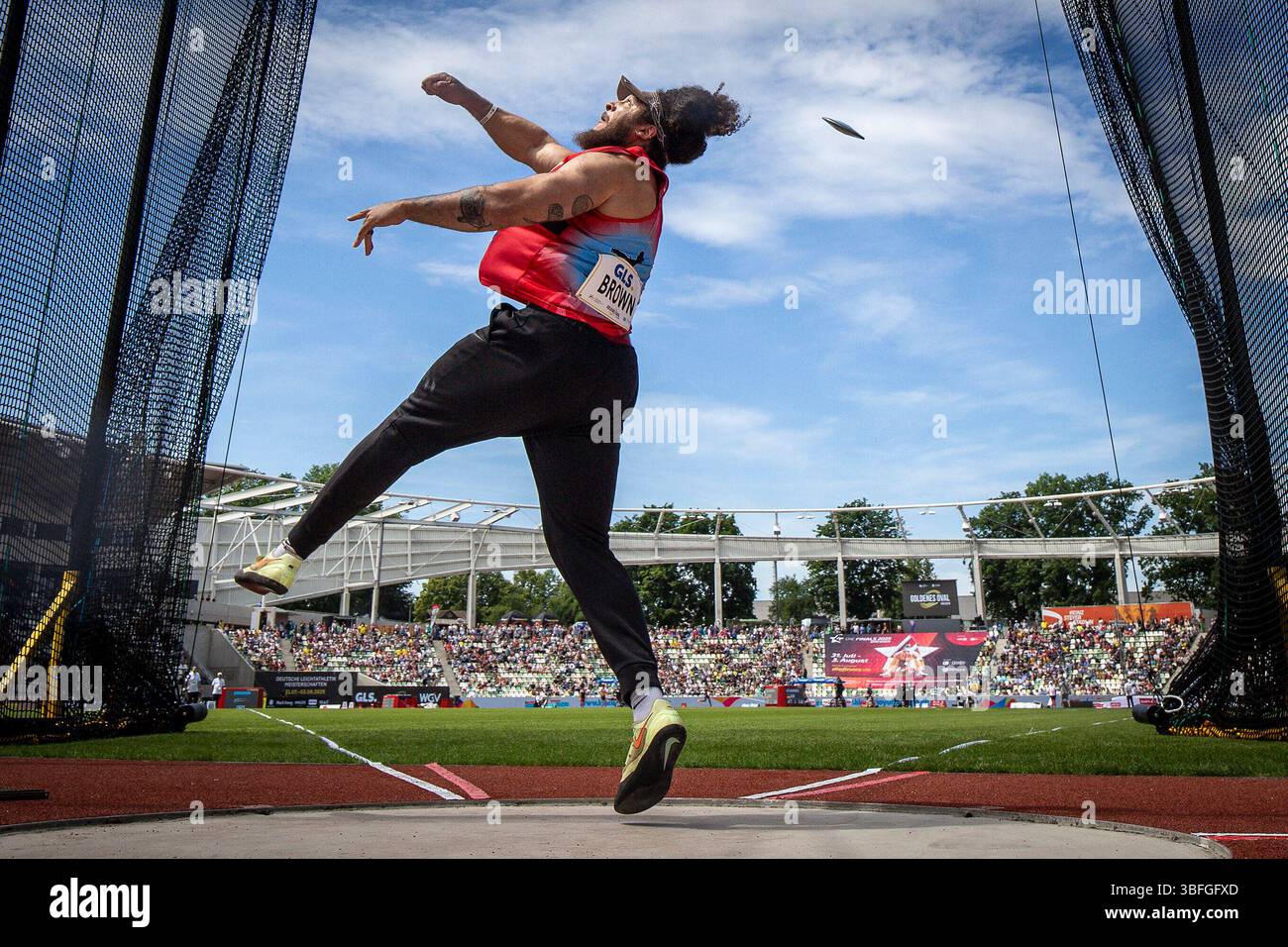 Joseph Brown (USA); Goldenes Oval am 01.06.2025 im Heinz-Steyer-Stadion ...