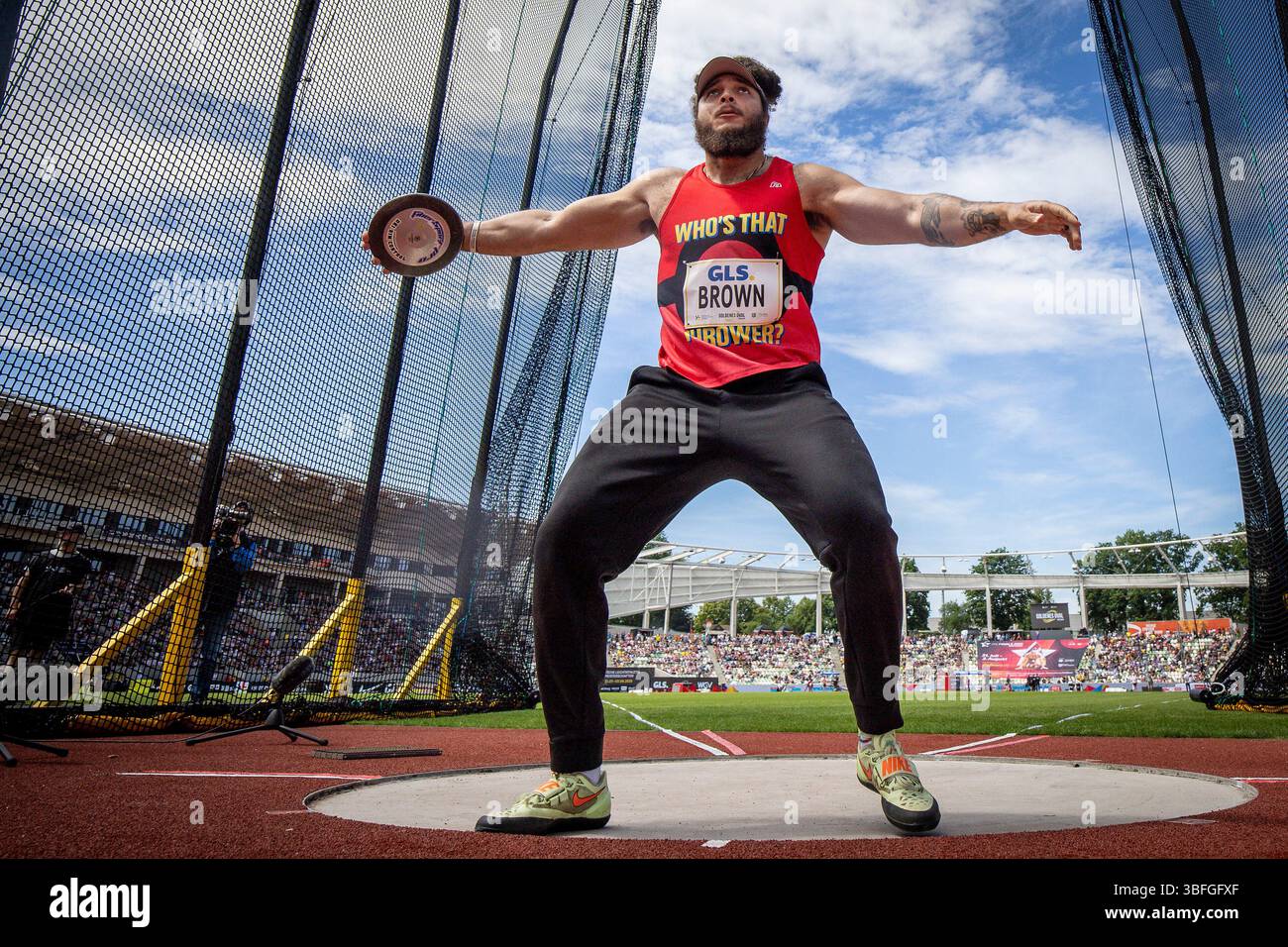 Joseph Brown (USA); Goldenes Oval am 01.06.2025 im Heinz-Steyer-Stadion ...