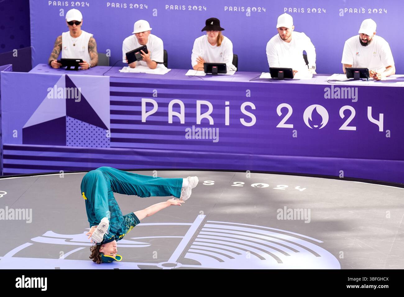 Raygun australia hi-res stock photography and images - Alamy