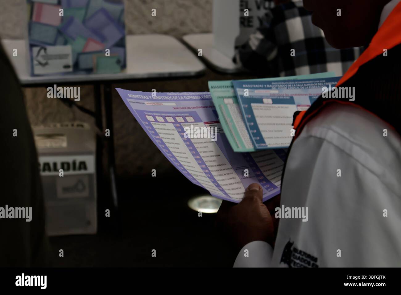 Mexico, Cdmx, Mexico. 1st June, 2025. A special voting booth has been ...