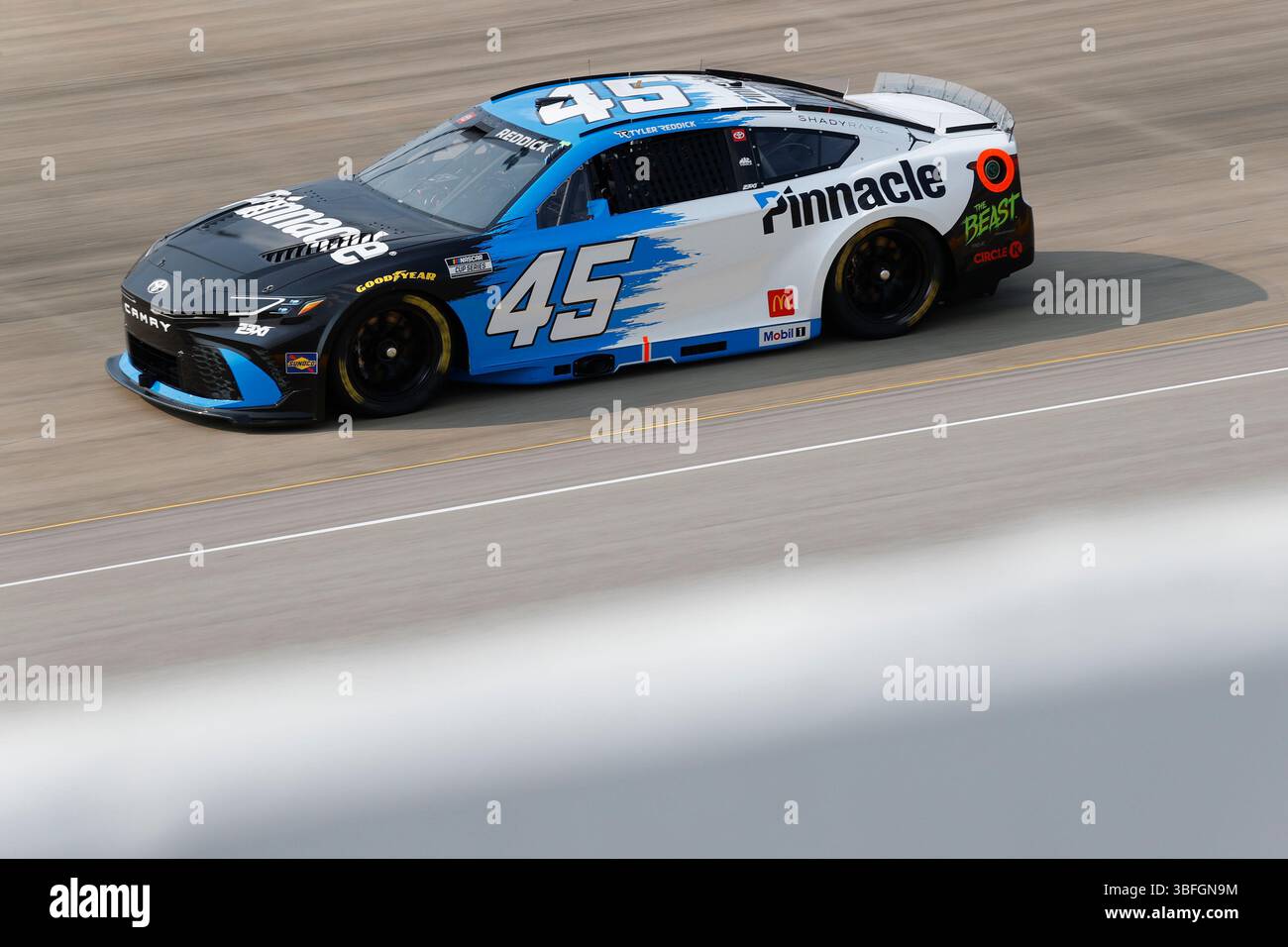 LEBANON, TN - MAY 31: Tyler Reddick (#45 23XI Racing Pinnacle Toyota ...