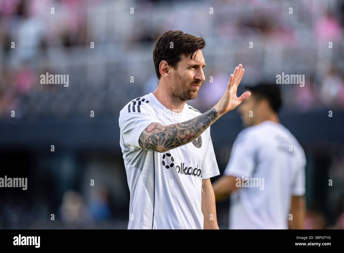 FORT LAUDERDALE, FLORIDA - MAY 31: Lionel Messi #10 of Inter Miami FC ...