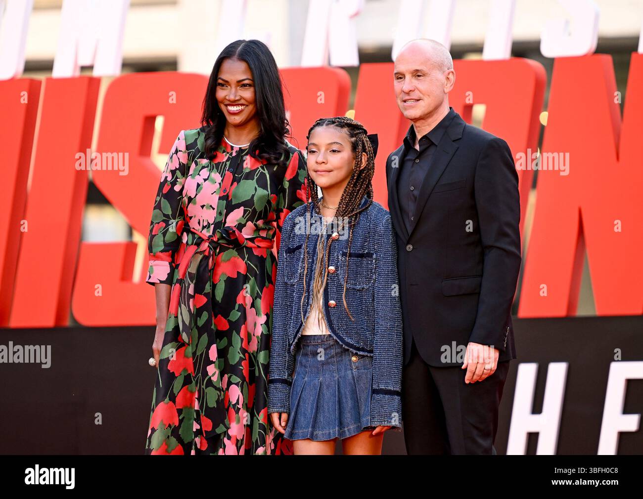 Paramount Global president and co-CEO Brian Robbins, right, wife Tracy ...