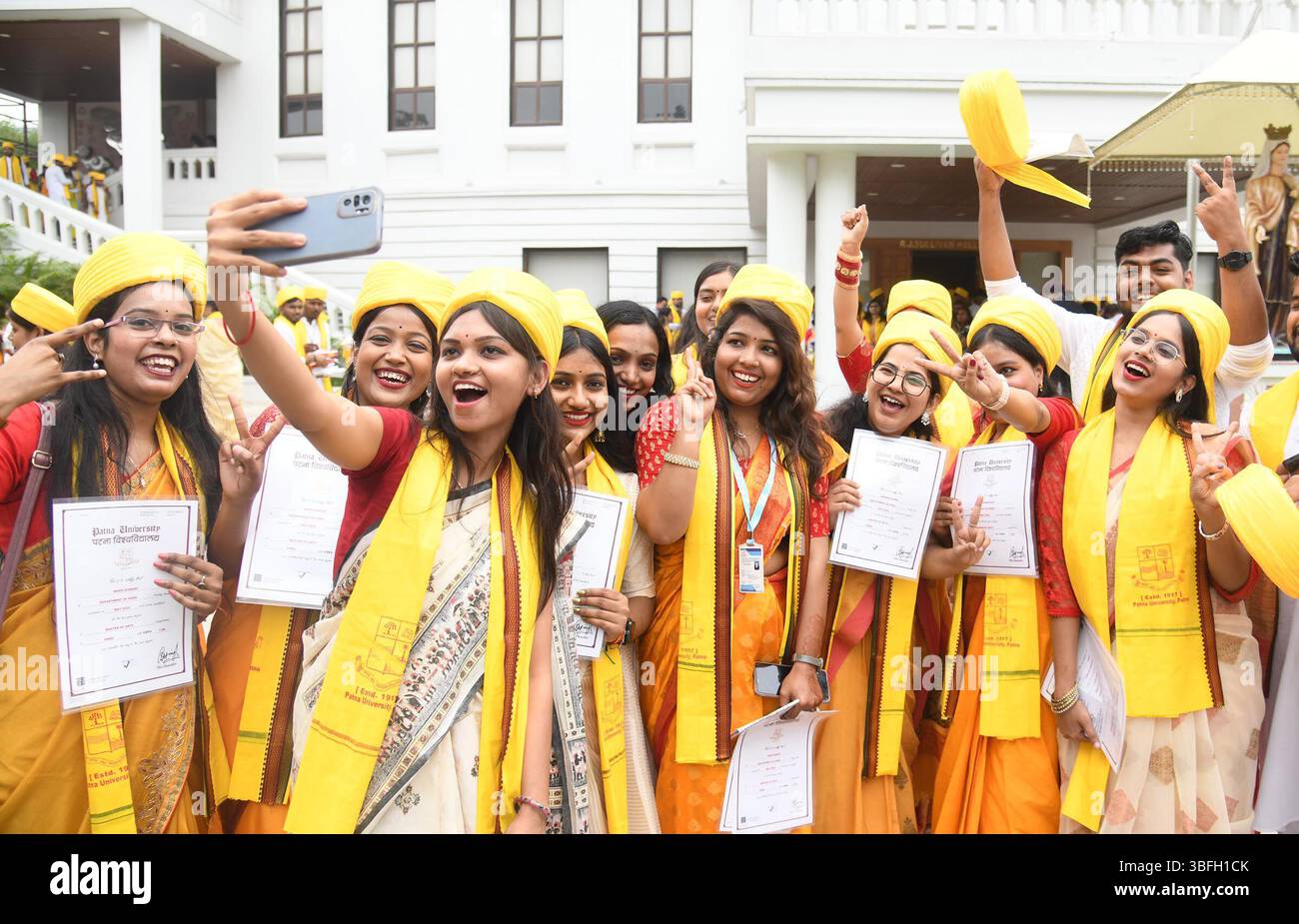 Patna, India. 01st June, 2025. PATNA, INDIA - MAY 31: Student celebrate ...