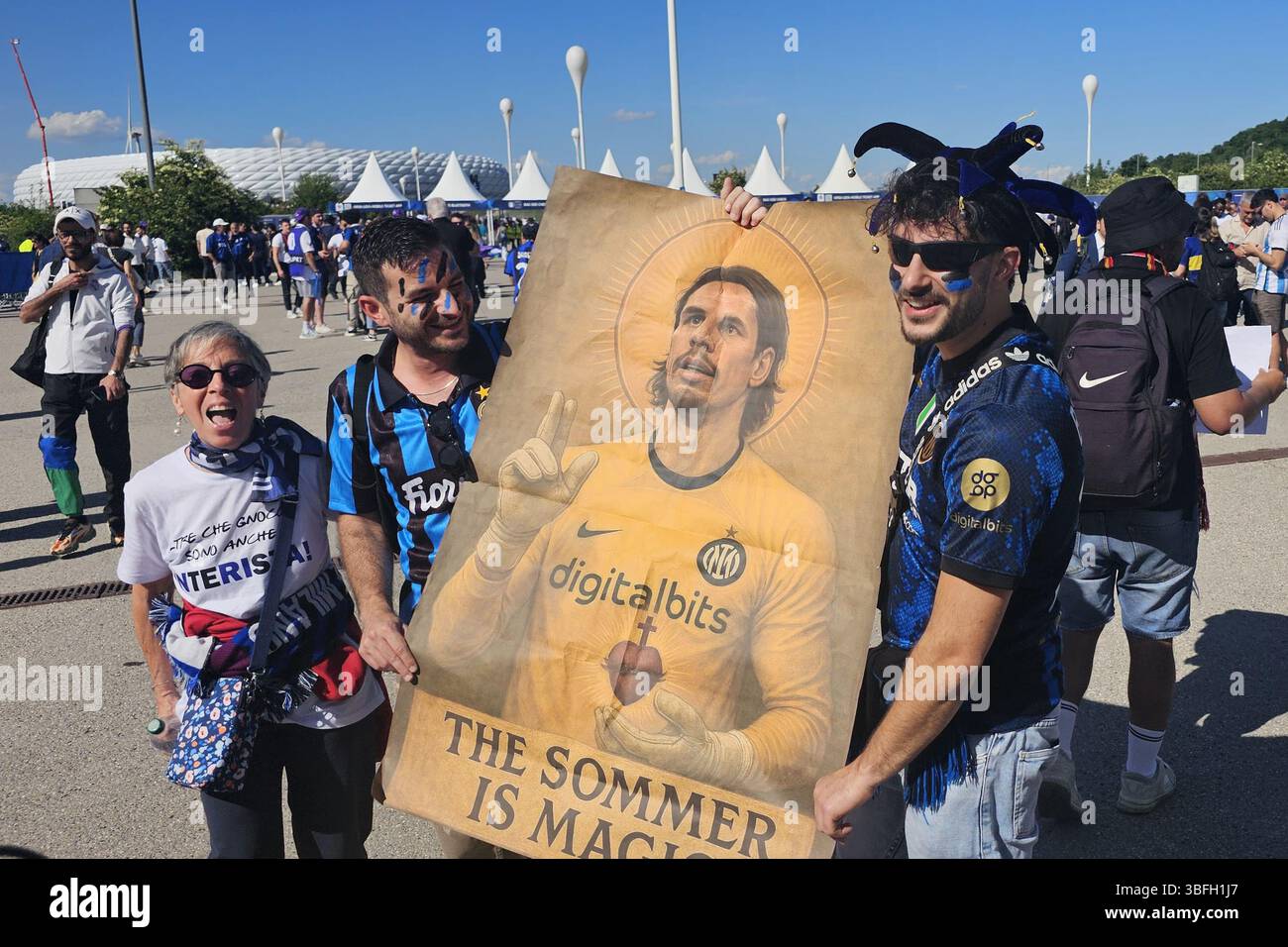 Inter fans during Champions League final Paris Saint Germain-Inter at ...