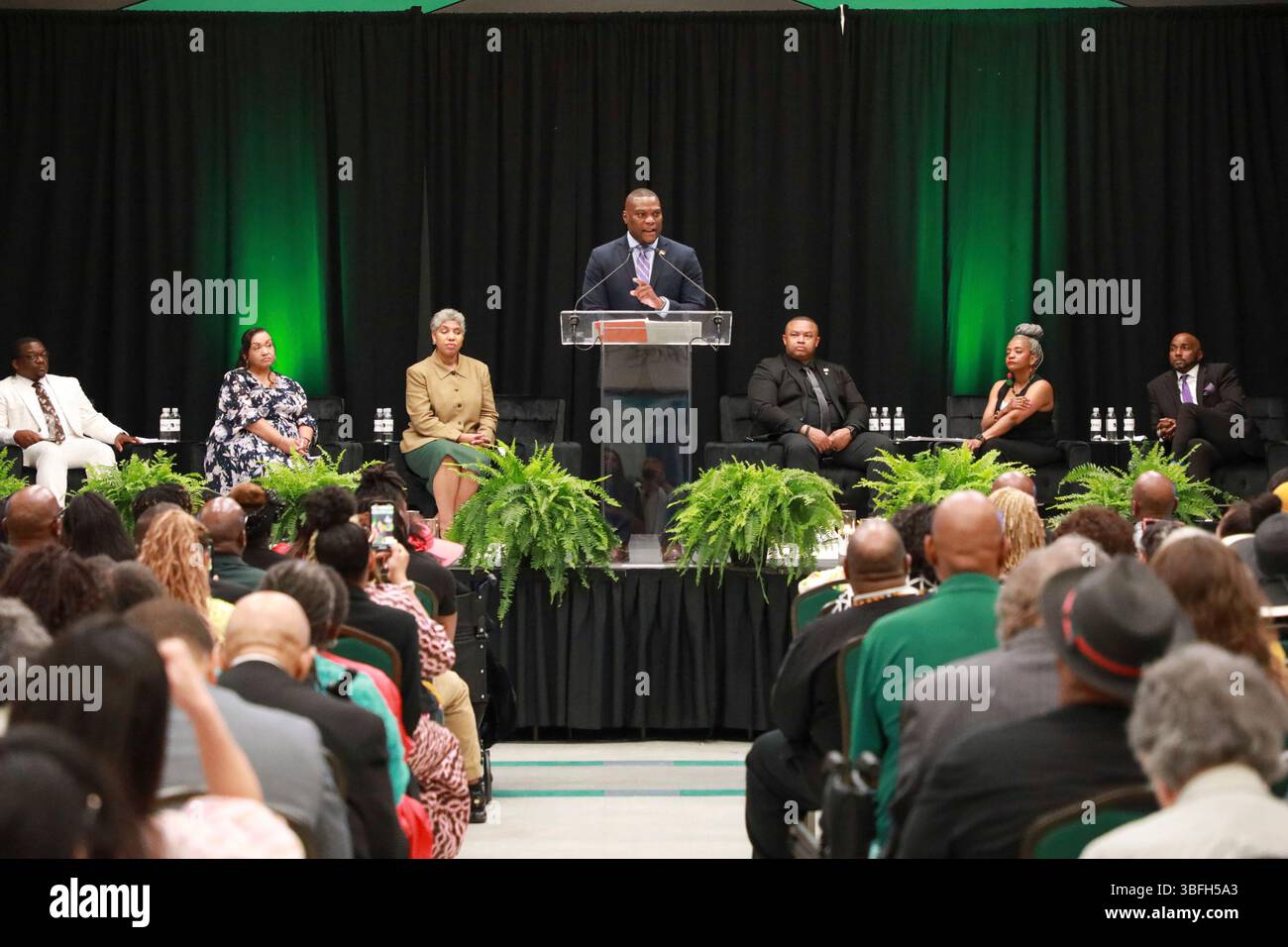 Tulsa Mayor Monroe Nichols IV speaks during the Legacy event for the ...