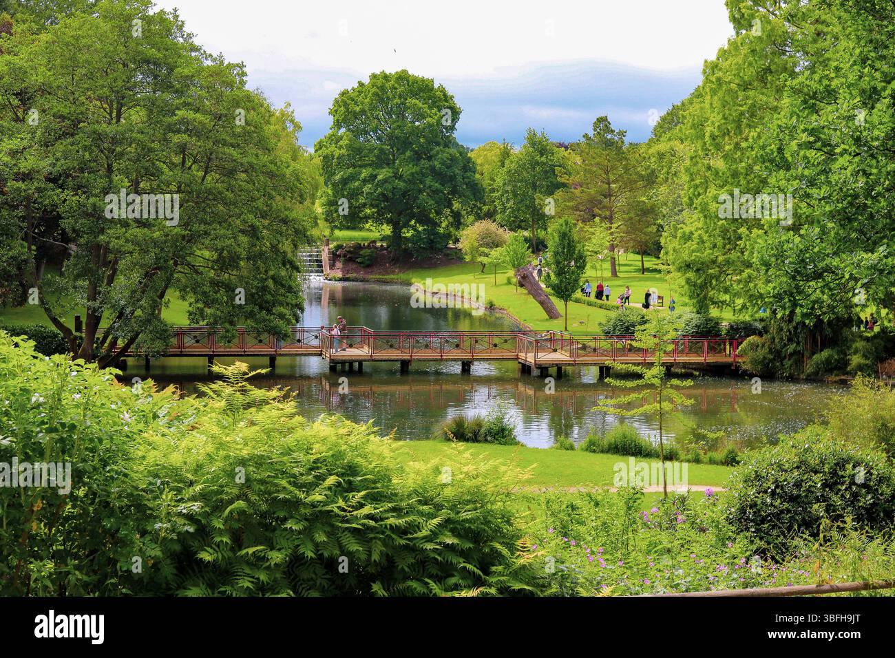Leeds Castle estate grounds, Kent, England, UK Stock Photo - Alamy
