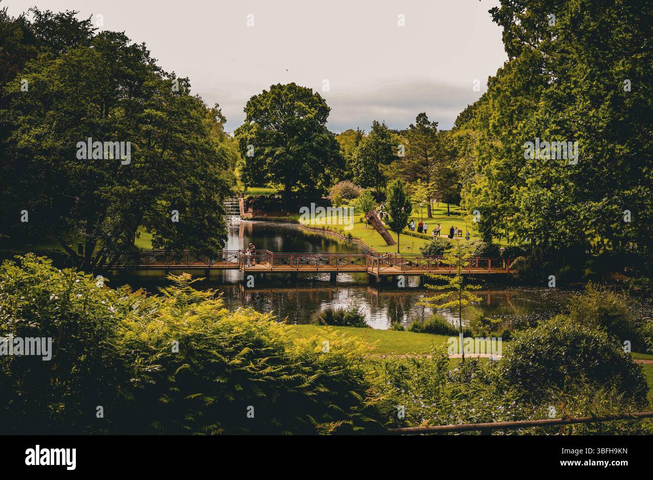 Leeds Castle estate grounds, Kent, England, UK Stock Photo - Alamy
