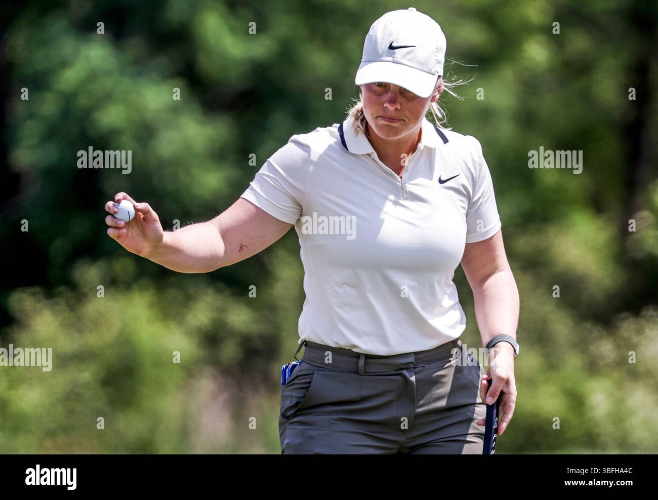 Erin, United States. 11th Apr, 2025. Maja Stark of Sweden holds her ...