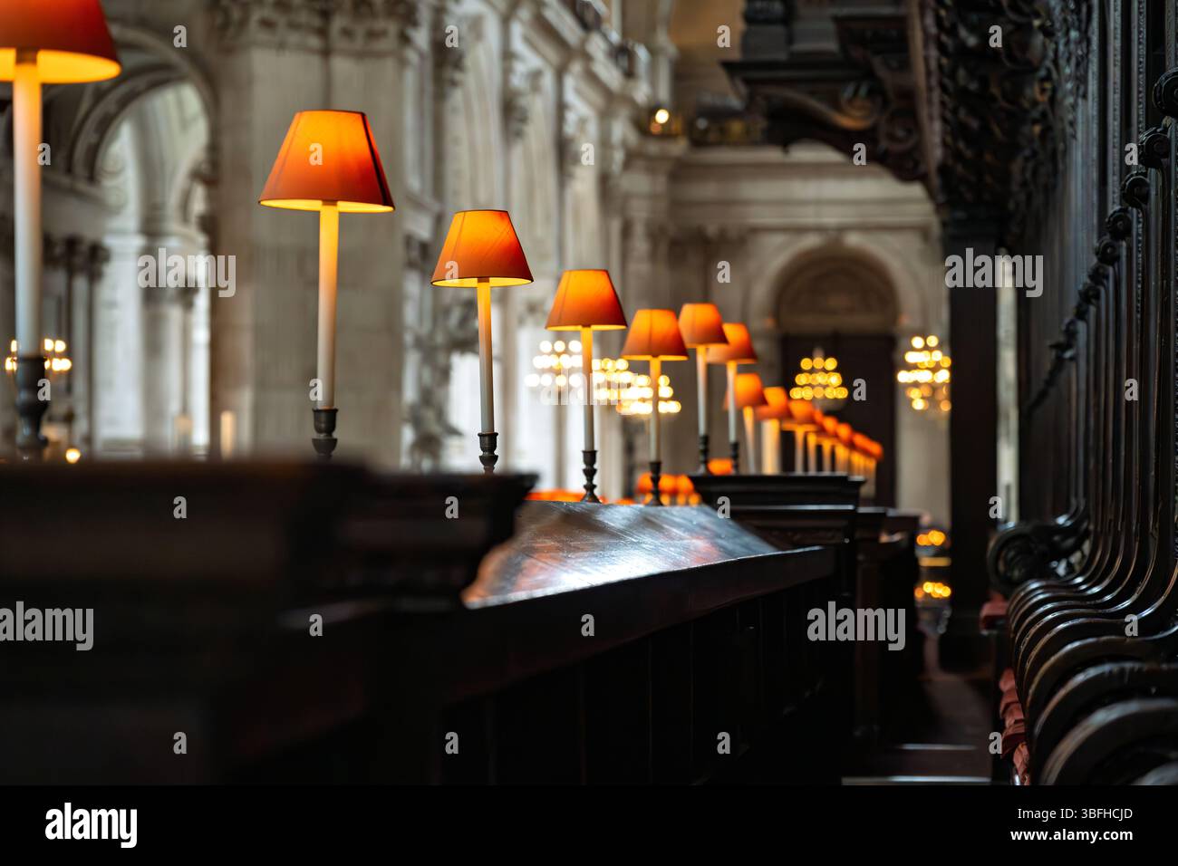 St. Paul's Cathedral Interior Splendor Stock Photo - Alamy