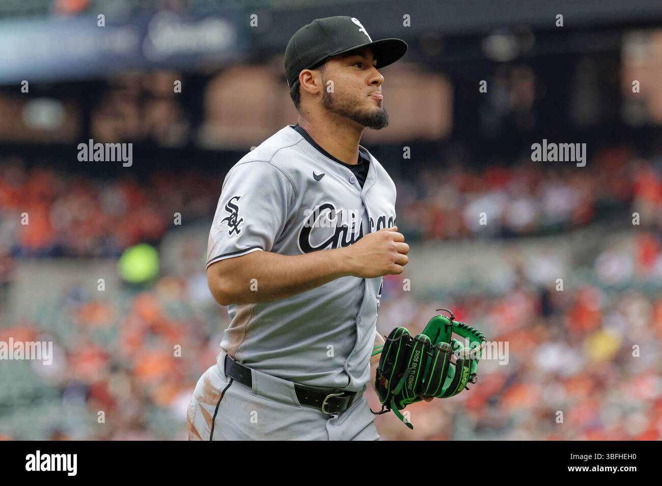Chicago White Sox Infielder Josh RojasÊ(5) leaving the field during the ...
