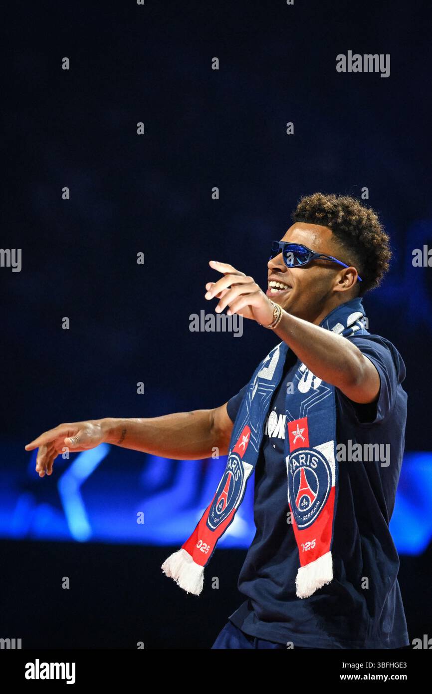 Paris Saint-Germain’s forward Desire Doue arrives as Paris Saint ...