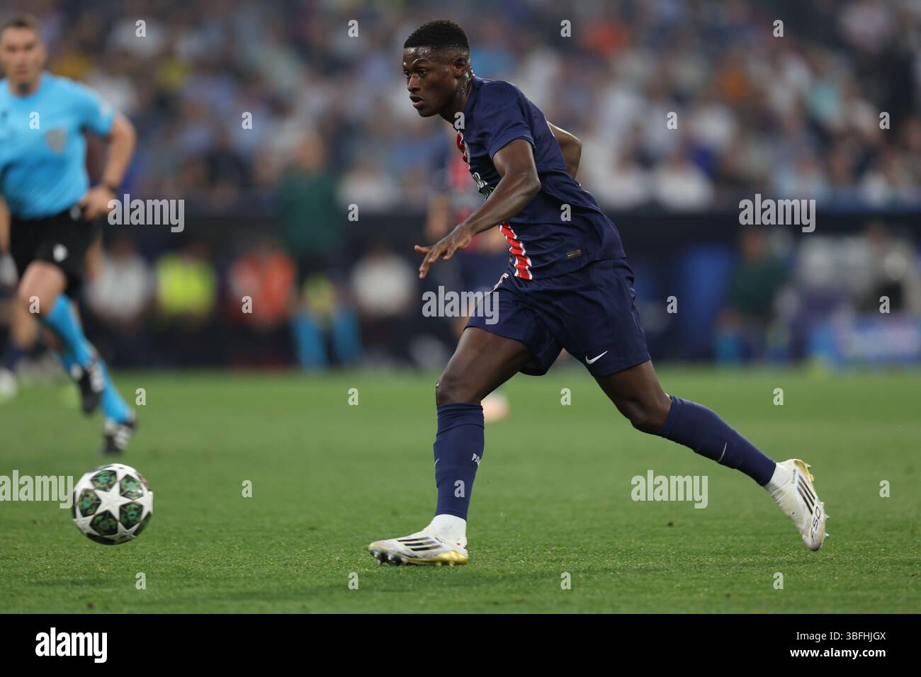 Psg ousmane dembele hi-res stock photography and images - Alamy