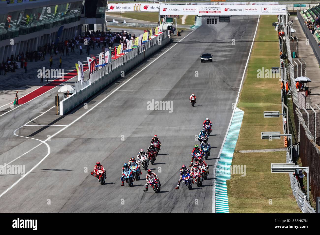 SEPANG, SGR - JUNE 01: General view of the start of ASB1000 Race 1 of ...