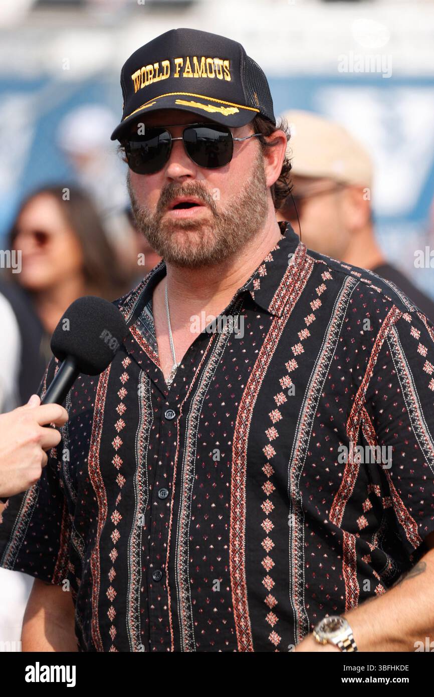 NASHVILLE, TN - JUNE 01: American Country Music singer Randy Houser ...