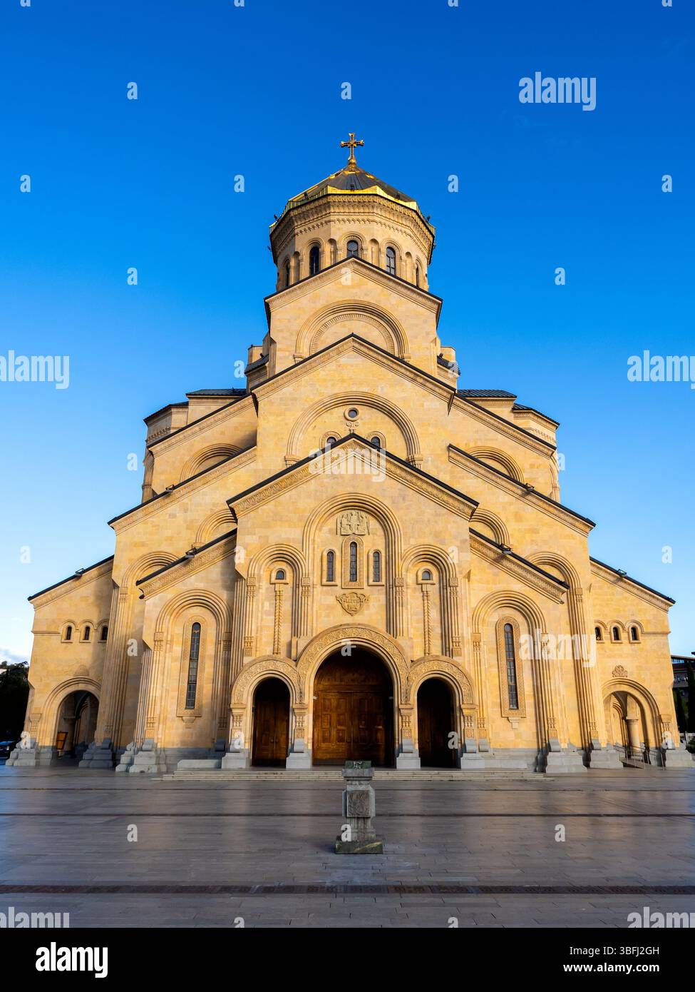 Holy Trinity Cathedral. Vertical scene of Tsminda Sameba, main ...