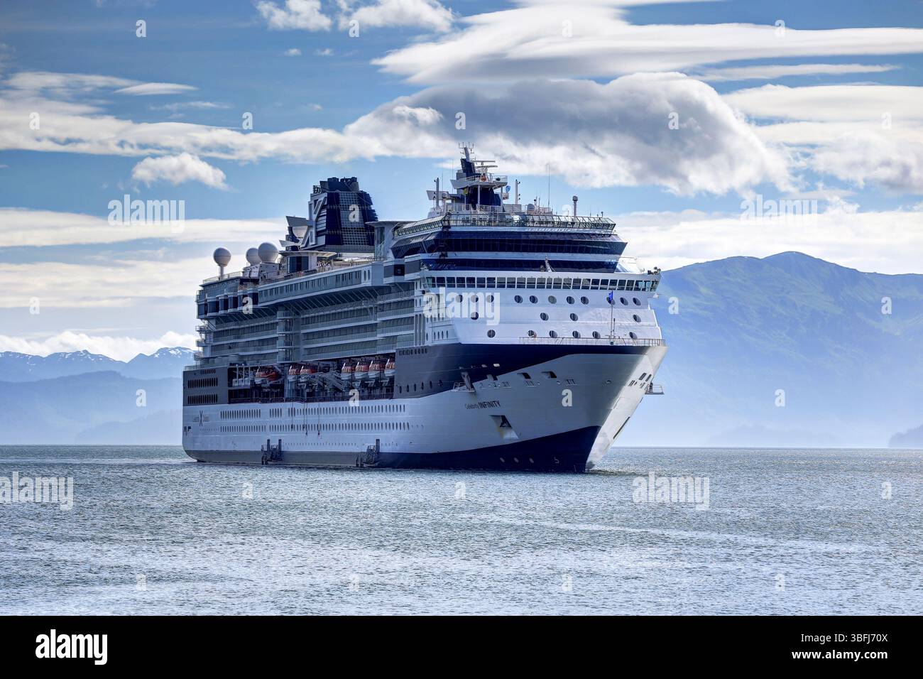 Icy straight cruise hi-res stock photography and images - Alamy