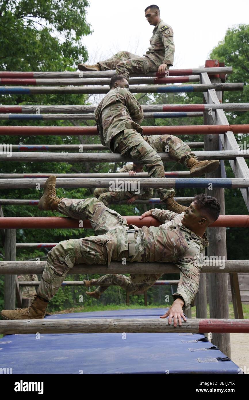 U.S. Army's Best Squad competition American soldiers pass through an ...