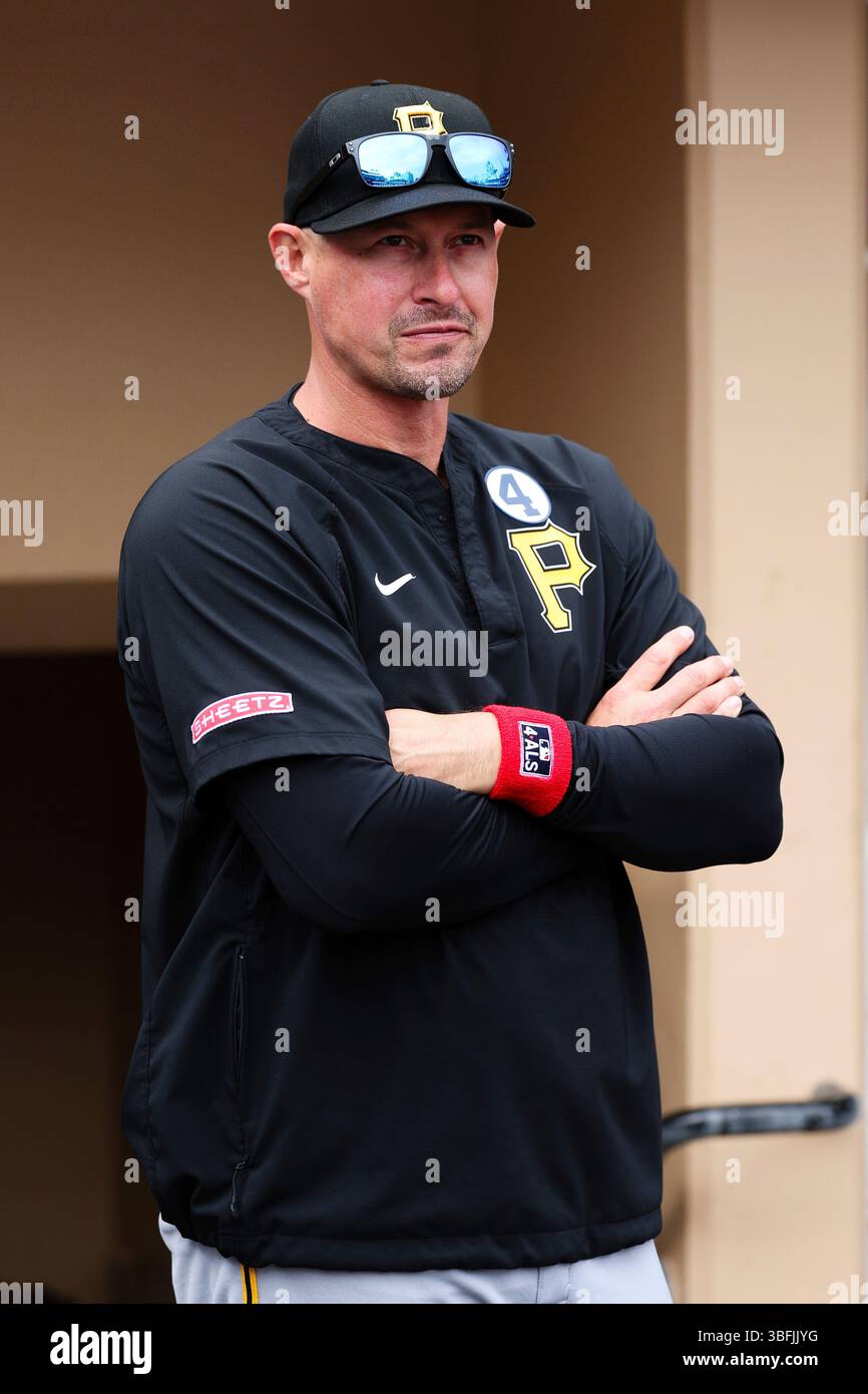 Pittsburgh Pirates manager Don Kelly looks out from the dugout prior to ...