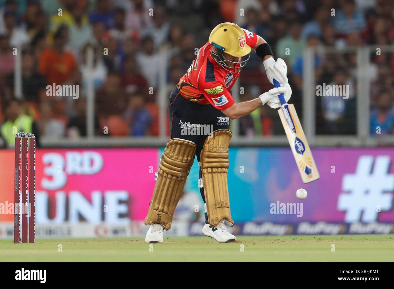 AHMEDABAD, INDIA - JUNE 1: Josh Inglis of Punjab Kings plays a shot ...