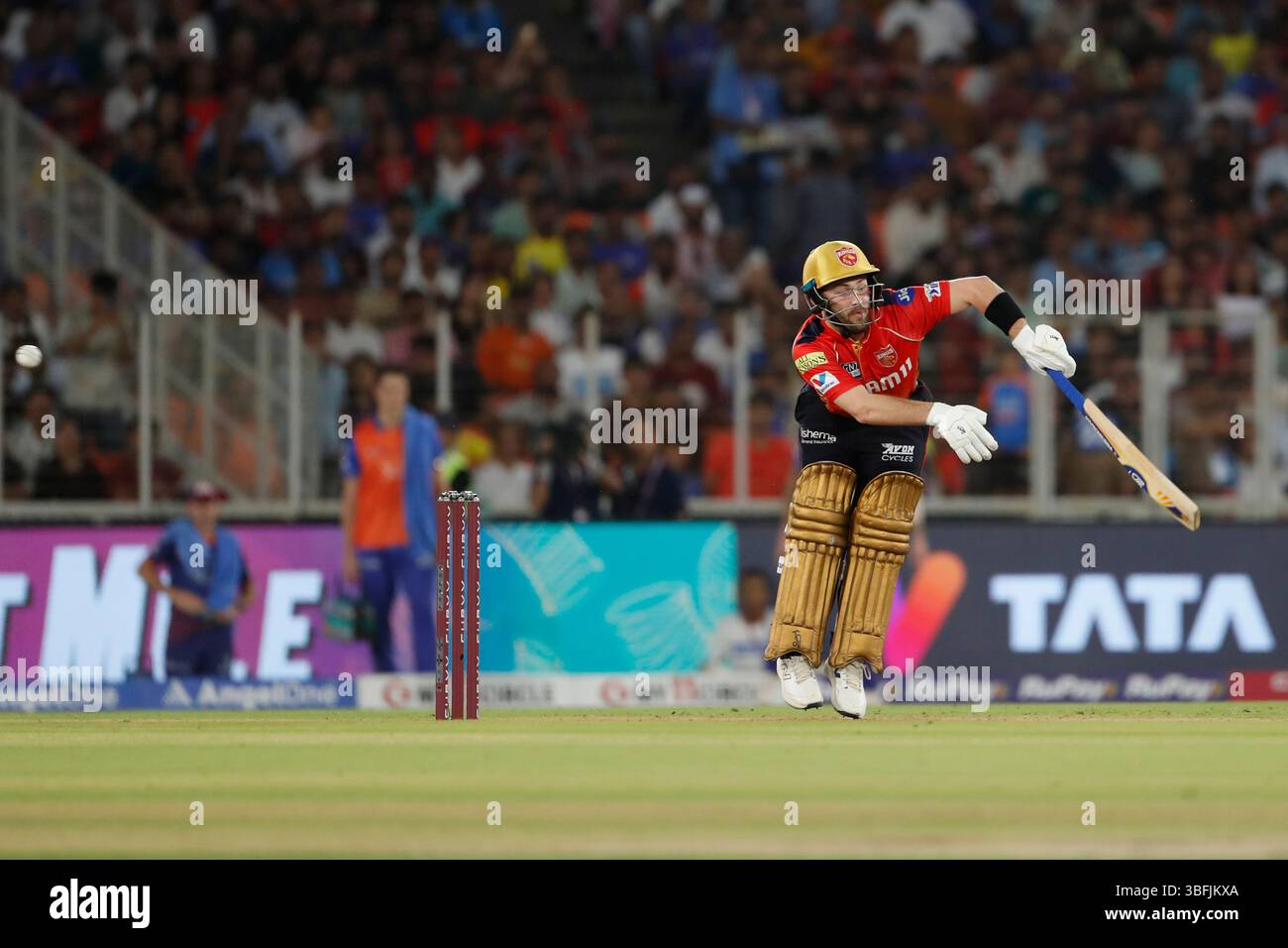 AHMEDABAD, INDIA - JUNE 1: Josh Inglis of Punjab Kings plays a shot ...