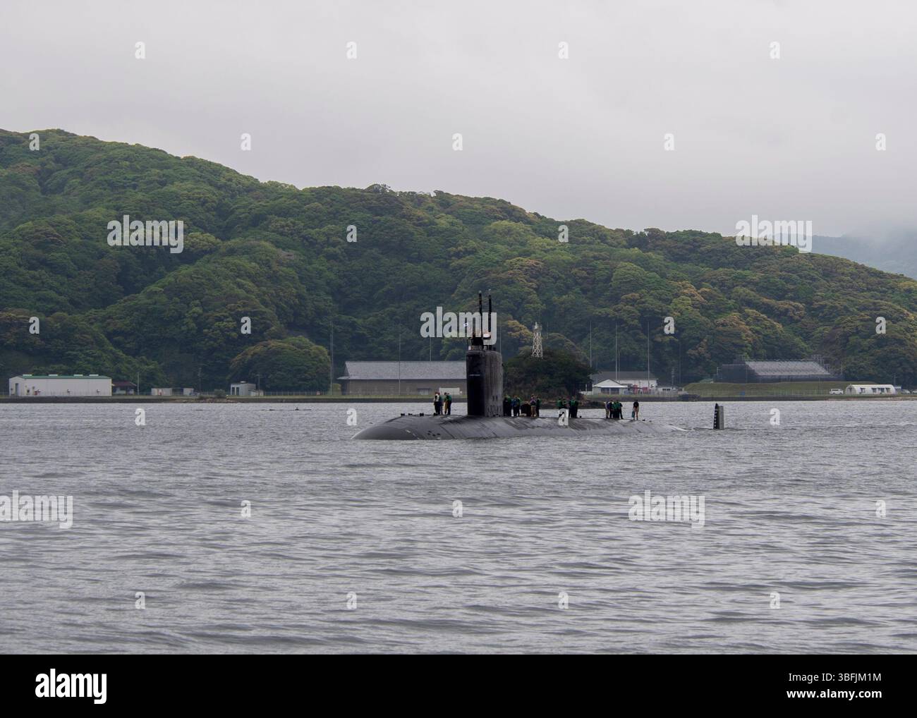 SASEBO, Japan (May 17, 2025) – The Los Angeles-class fast-attack ...