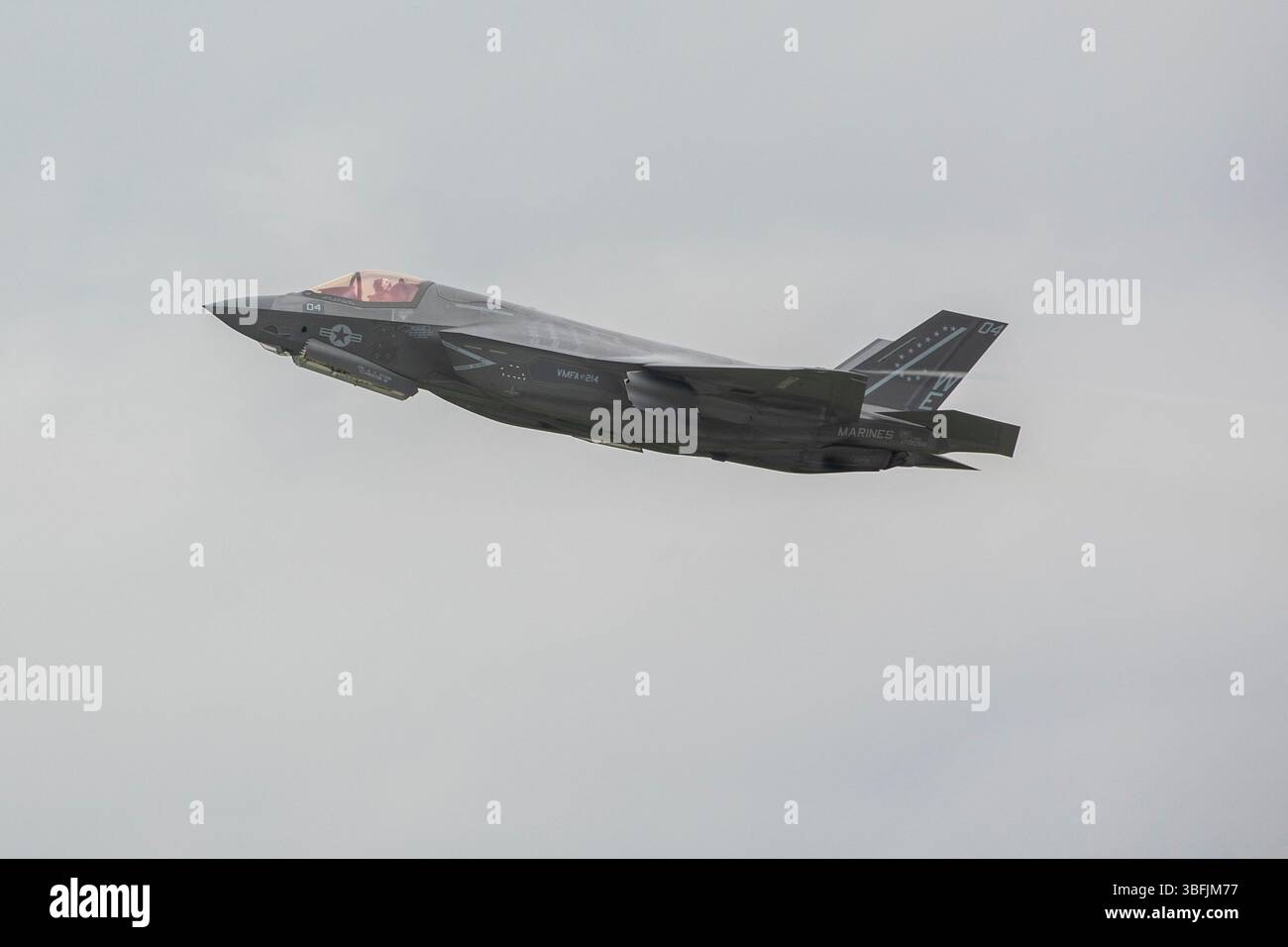 A U.S. Marine Corps F-35B Lightning II aircraft with Marine Fighter ...