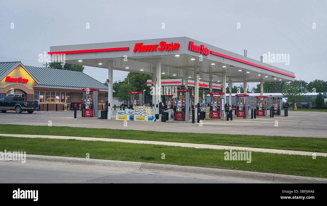 Kwik Star Laden und Tankstelle. Hampton, Iowa, USA, Vereinigte Staaten ...