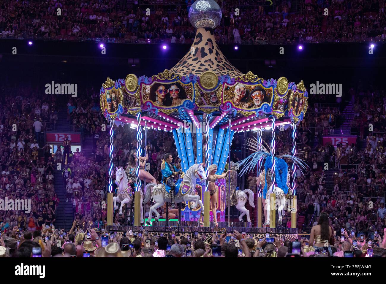 De Toppers in Concert 2025 AMSTERDAM, NETHERLANDS - May 31: Toppers ...