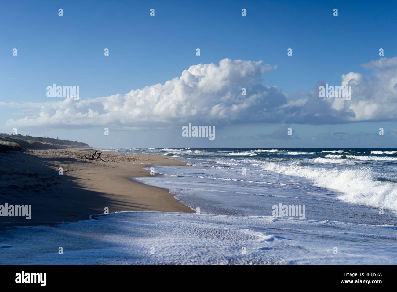 Gold coast sky hi-res stock photography and images - Alamy