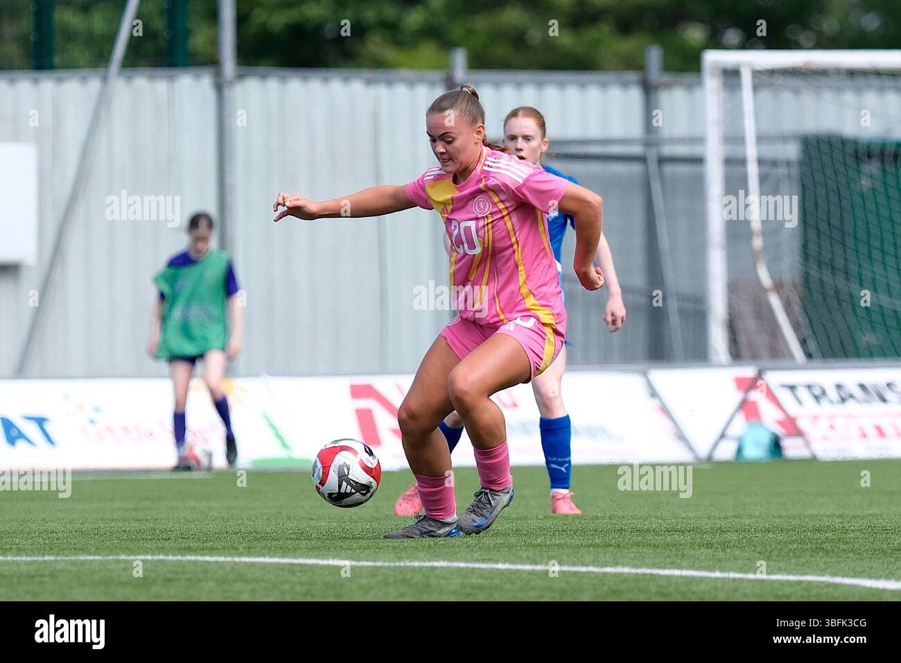 Falkirk, UK. 29th May, 2025. Falkirk, Scotland, May 29th 2025: Lisa ...