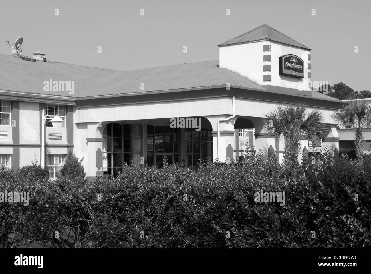 Classic Howard Johnson Inn roadside motel in the USA, evoking mid ...