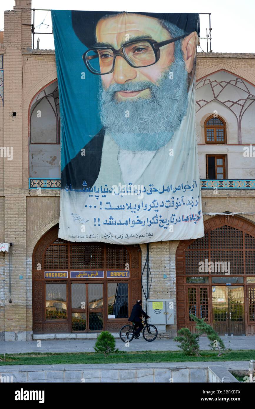Moyen-Orient, Iran,Ispahan,affiche géante représentant l'Ayatollah ...