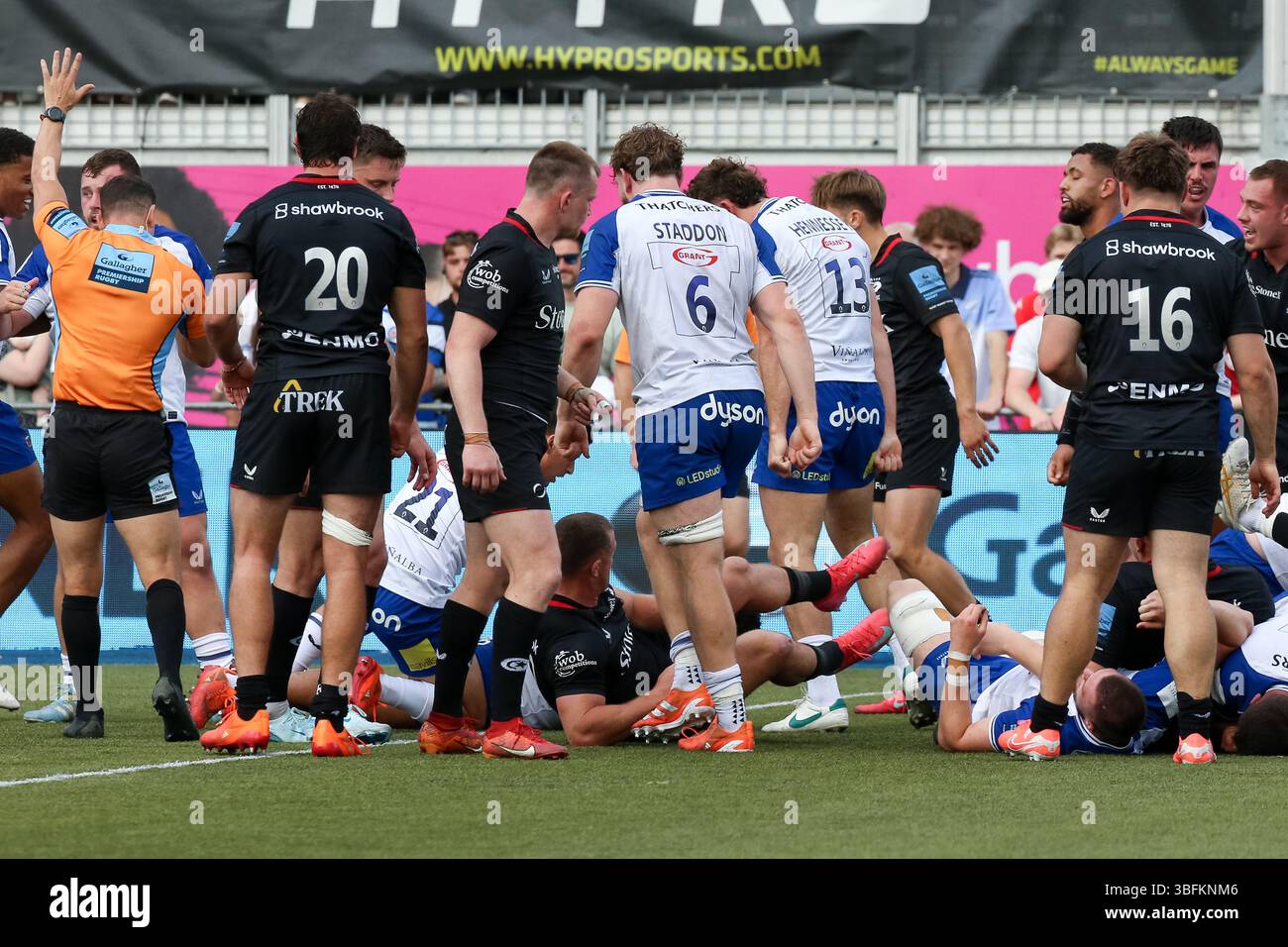 London, England, UK. 31st May, 2025. Bath Rugby's Kepu Tuipulotu scores ...