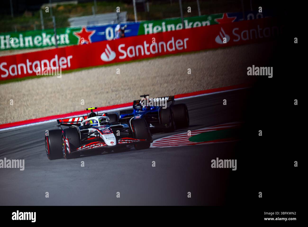 87 Oliver Bearman, (GRB) Haas F1 Team VF25, during the Spanish GP ...