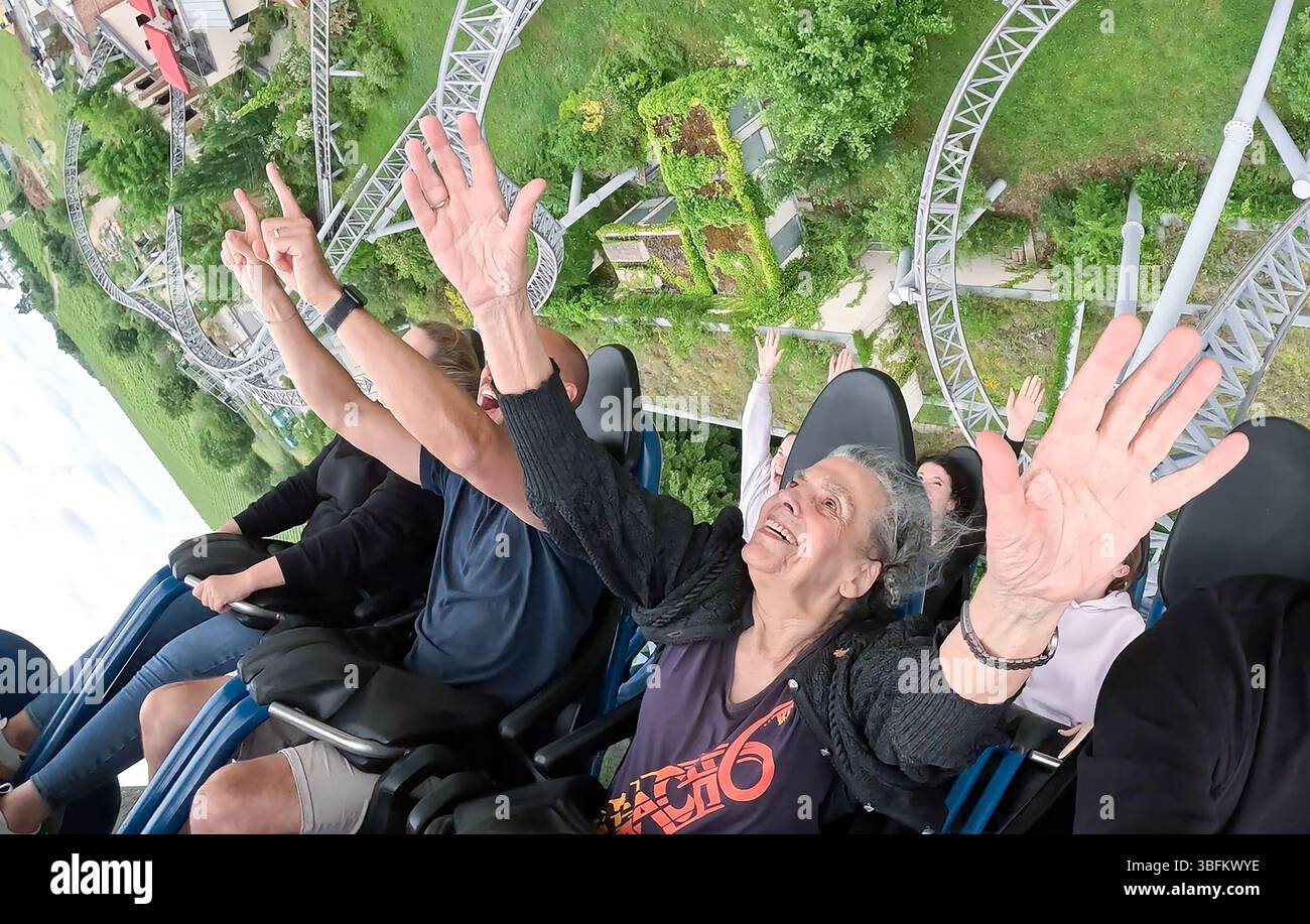 Cleebronn, Germany. 02nd June, 2025. 85-year-old Ursel Dees takes a ...