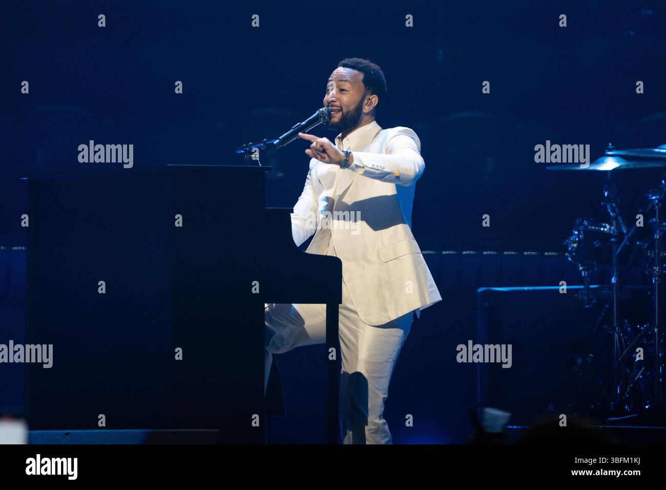 London, UK. 01st June, 2025. American singer-songwriter and pianist ...